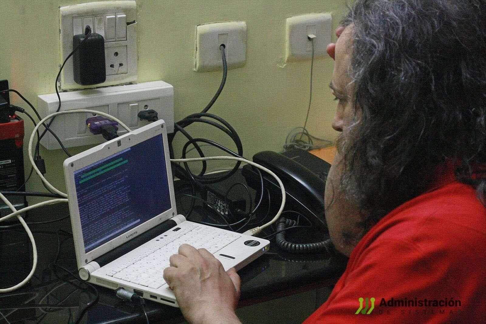 Richard Stallman: Pionero del software libre y forjador del proyecto ...